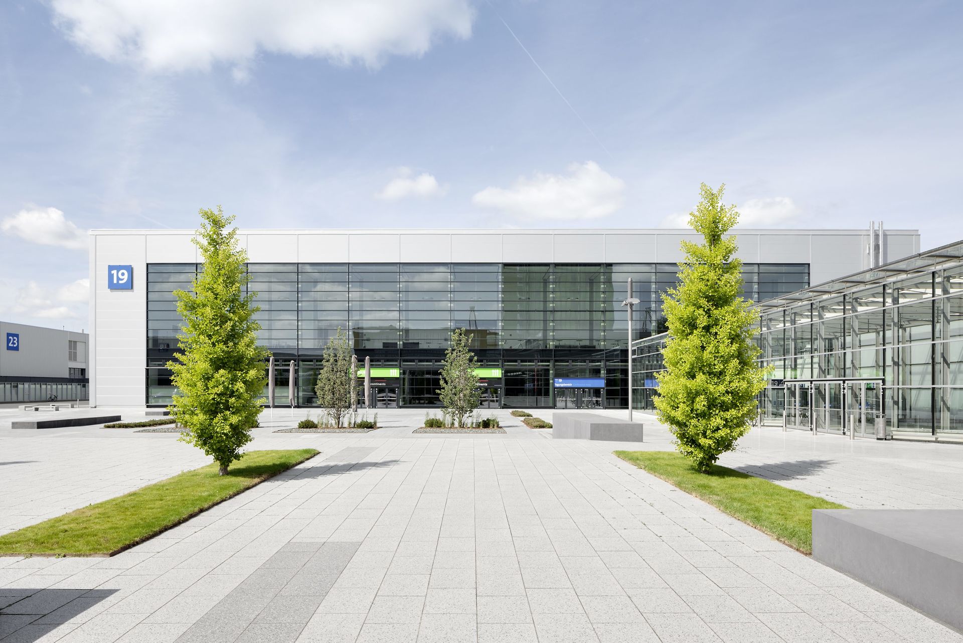 Exhibition Hall 19/20 of Deutsche Messe - Projects - gmp Architekten