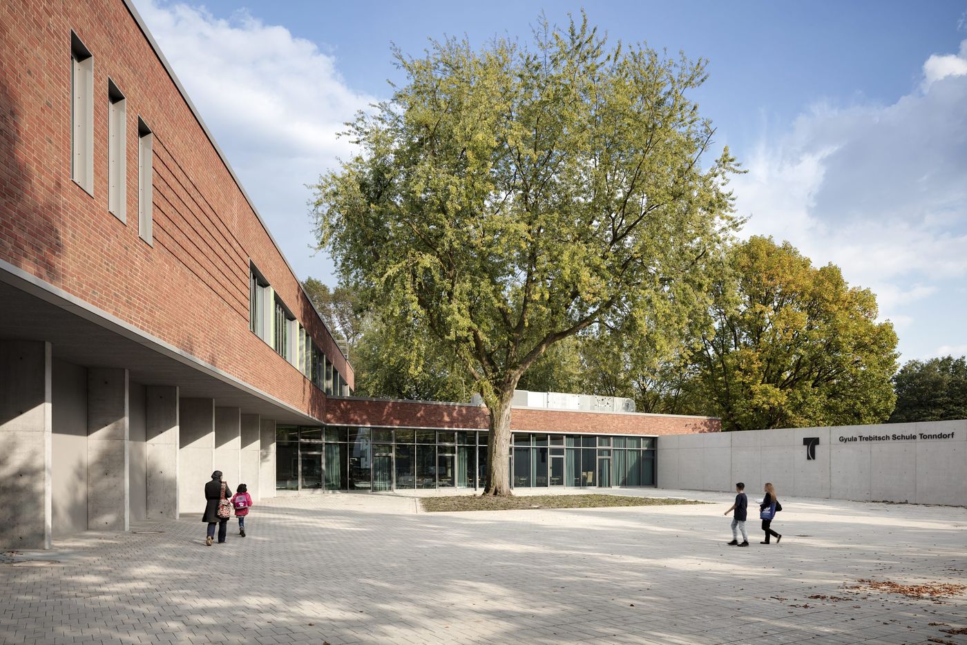 Glashütte School Campus - Projects - gmp Architekten